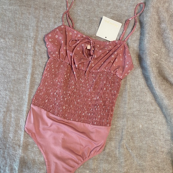 Showpo. | Tops | Nwt Showpo Bodysuit | Poshmark